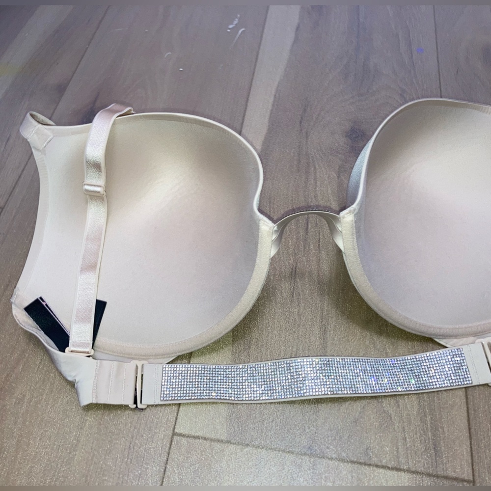 Victoria’s Secret 38g Rhinestone Bra - Gem